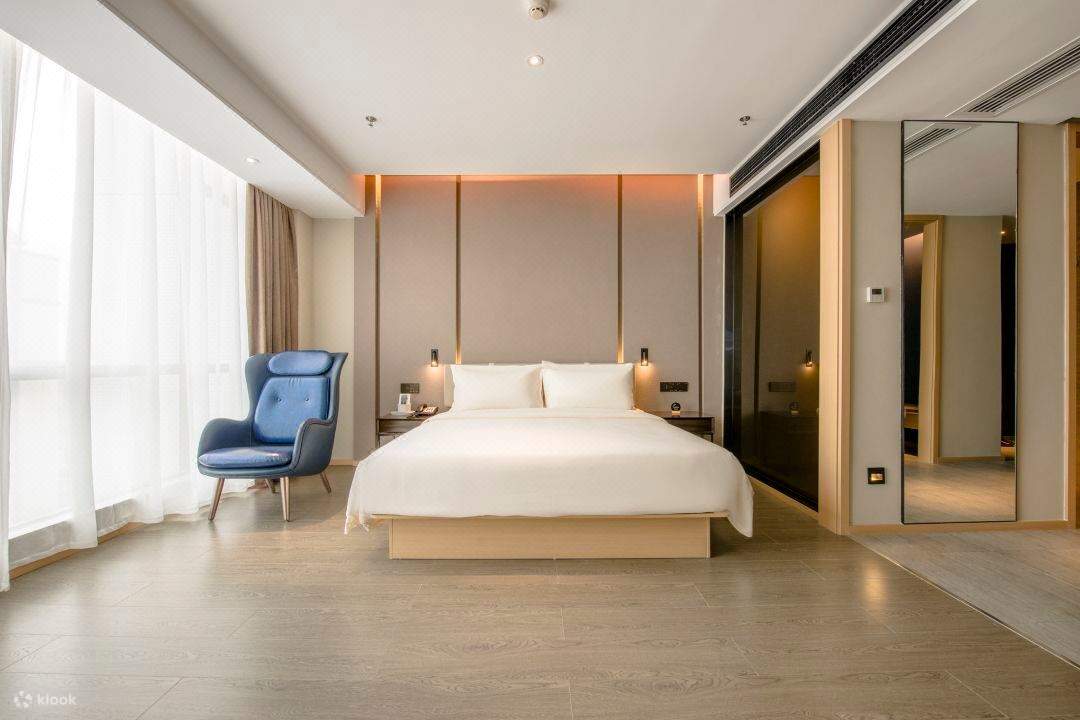 [Near Guangzhou Sunac Mao] Atour Hotel Guangzhou Huadu Financial Center ...